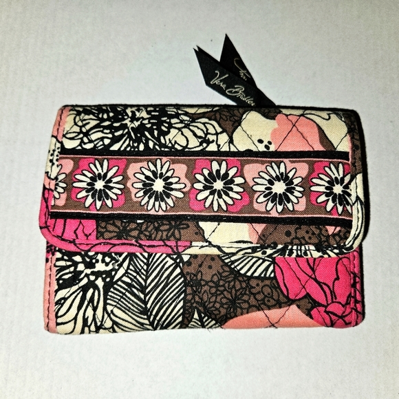 Vera Bradley | Bags | Vera Bradley Paisley Quilted Trifold Wallet ...